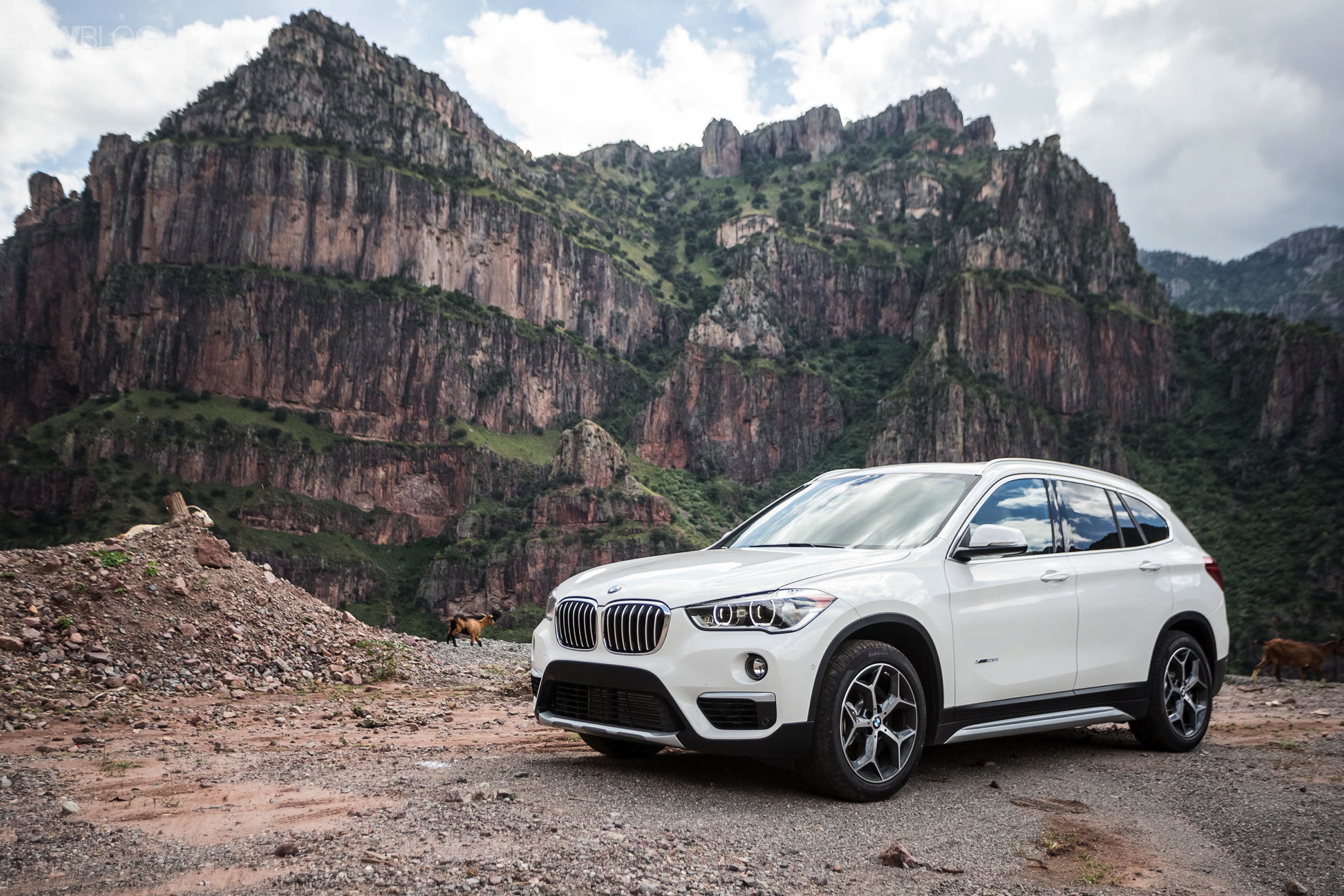 La revista Automobile parece impresionada con el nuevo BMW X1 - Blog de BMW